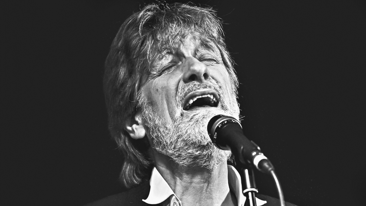 e03bcb052a8638661b11f854f35a231ef913be35f77a40806a739eb03807333b2e18aa4 ...